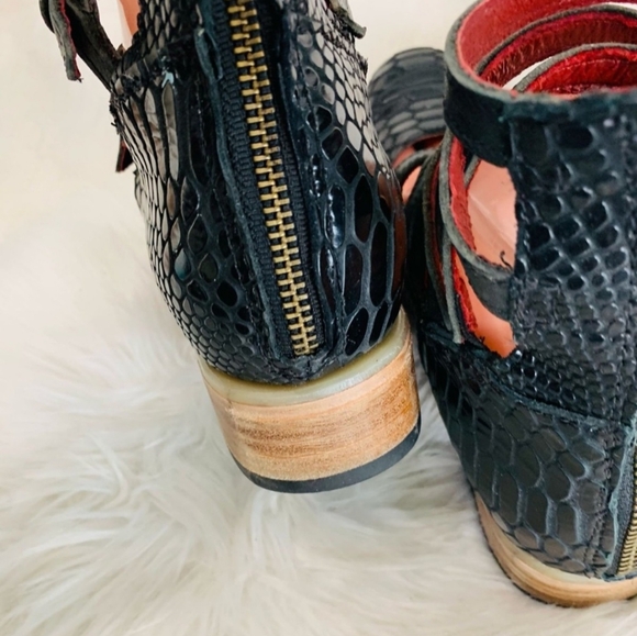 Freebird by Steven | Shoes | Retired Freebird Marcel Black Snake Mary ...
